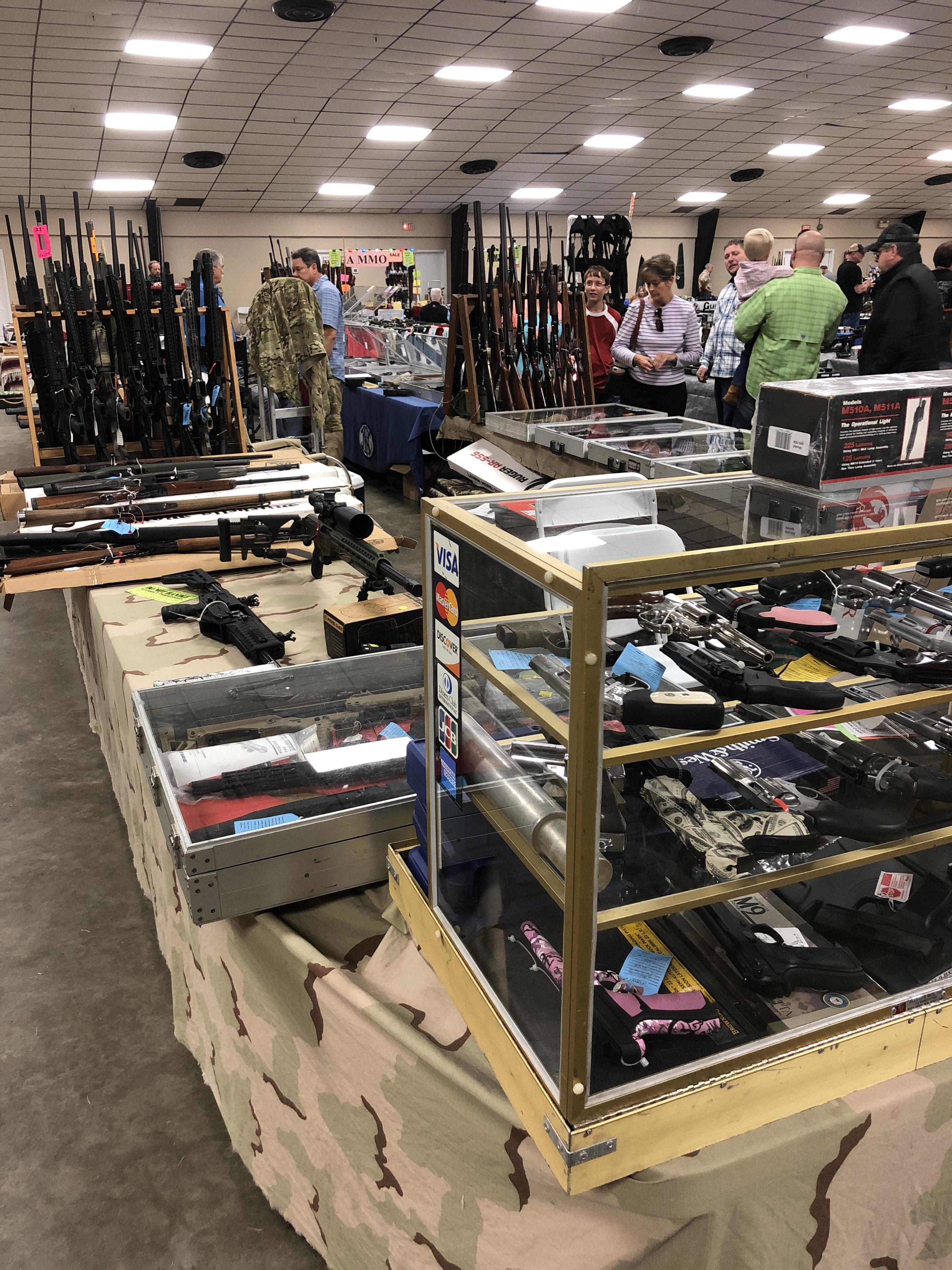 Got to love gun shows. Happy Sunday Gunday! - Signal Intelligence